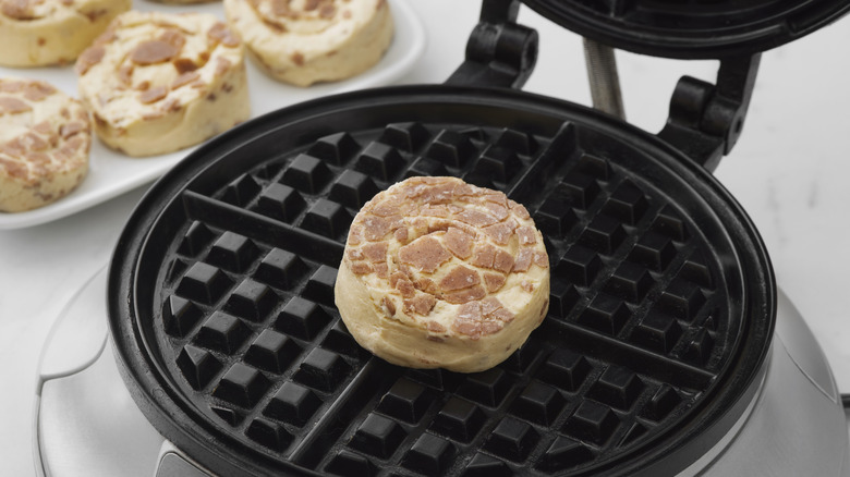 13 Ways To Take Store Bought Cinnamon Rolls To The Next Level