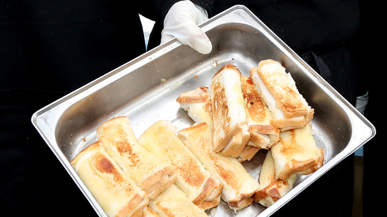 18 Traditional Dishes Of New Zealand