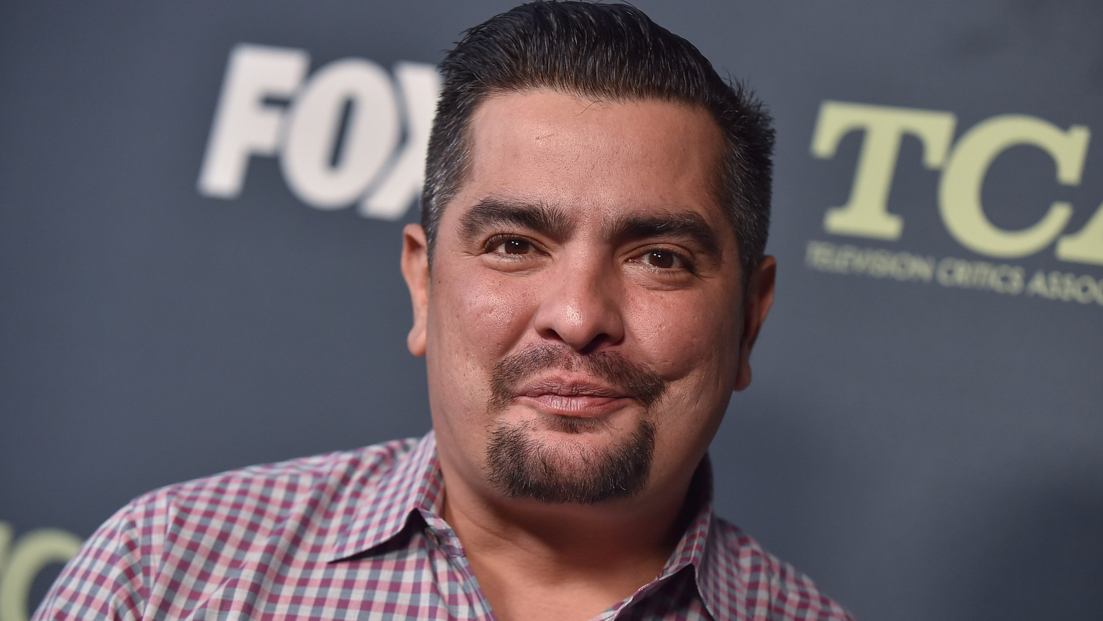 Aarón Sánchez's Favorite Fast Food Burger (And The Ingredient That ...