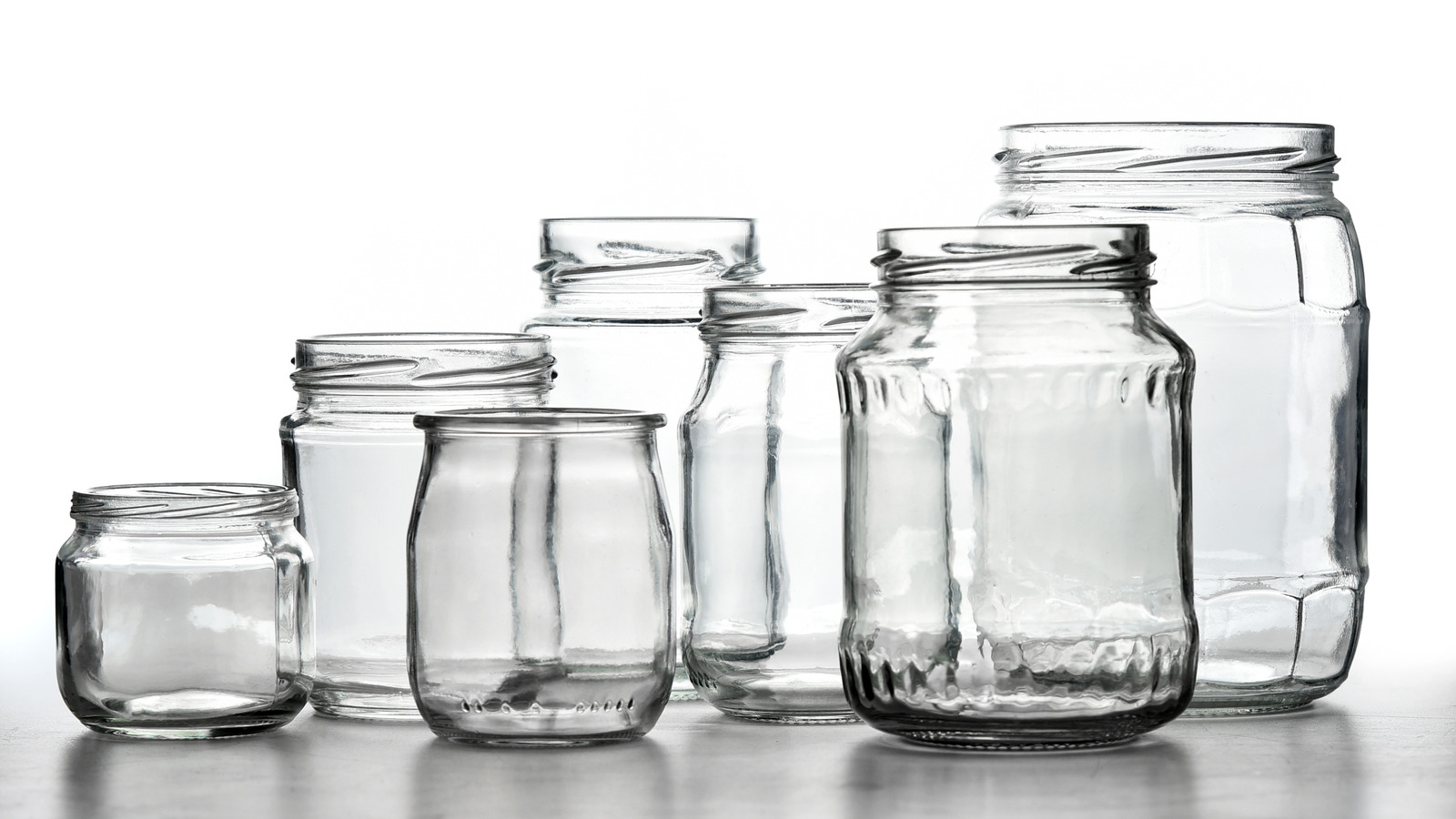 Can You Freeze Food In Glass Jars Without A Shattered Mess?