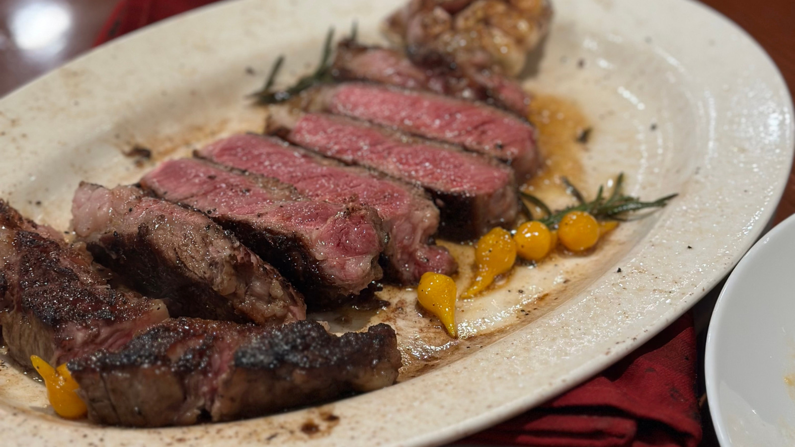 Does Outback Steakhouse Use Fresh Or Frozen Steaks?