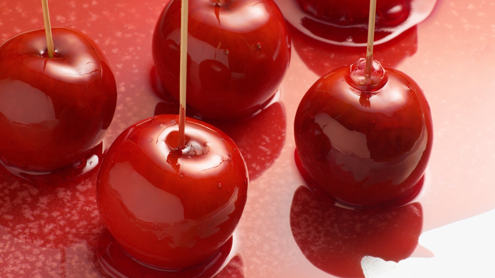 How Long Candy Apples Last Before They Start To Spoil