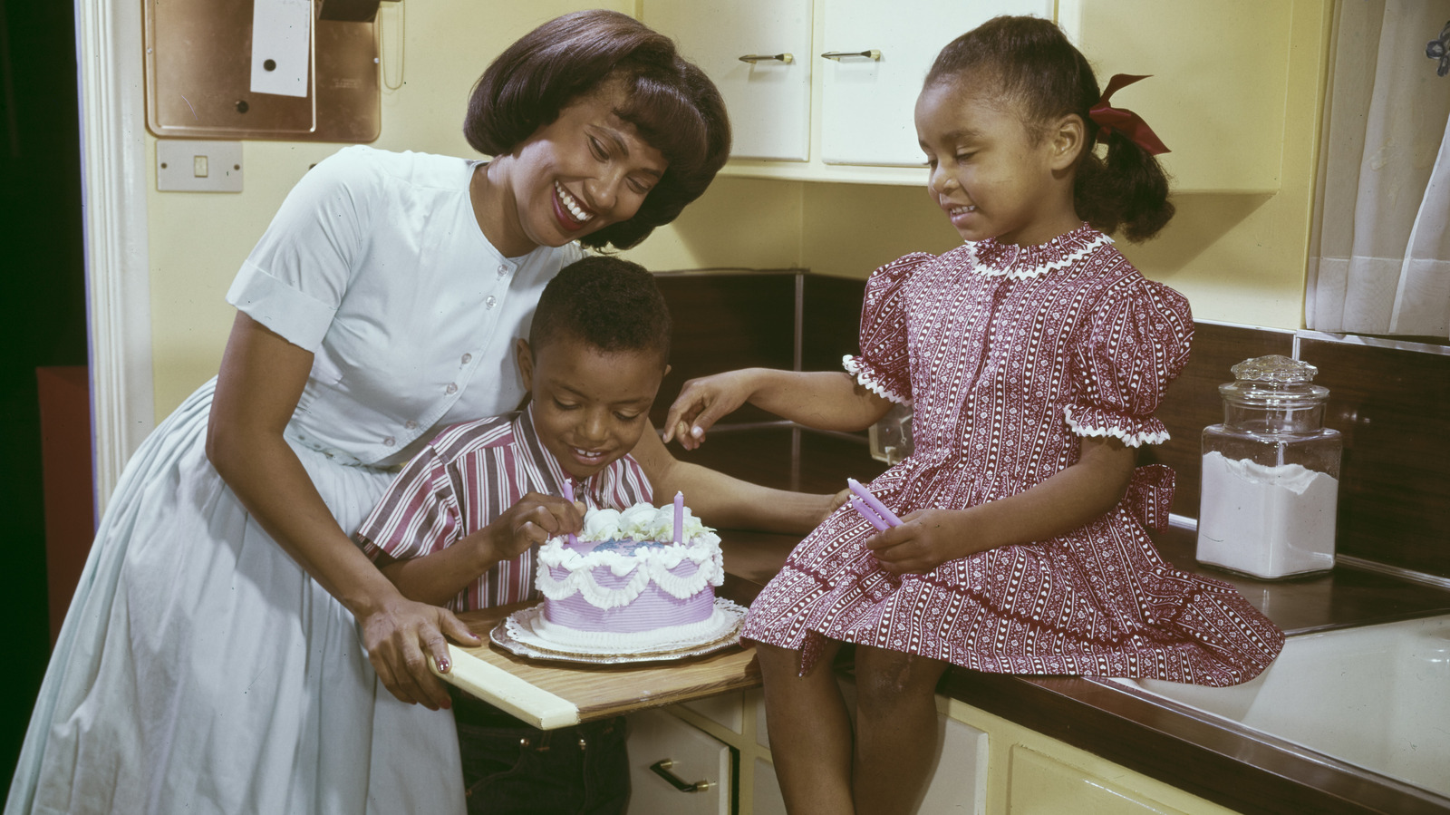 If You Had These Kitchen Countertops As A Kid, You Probably Grew Up In ...
