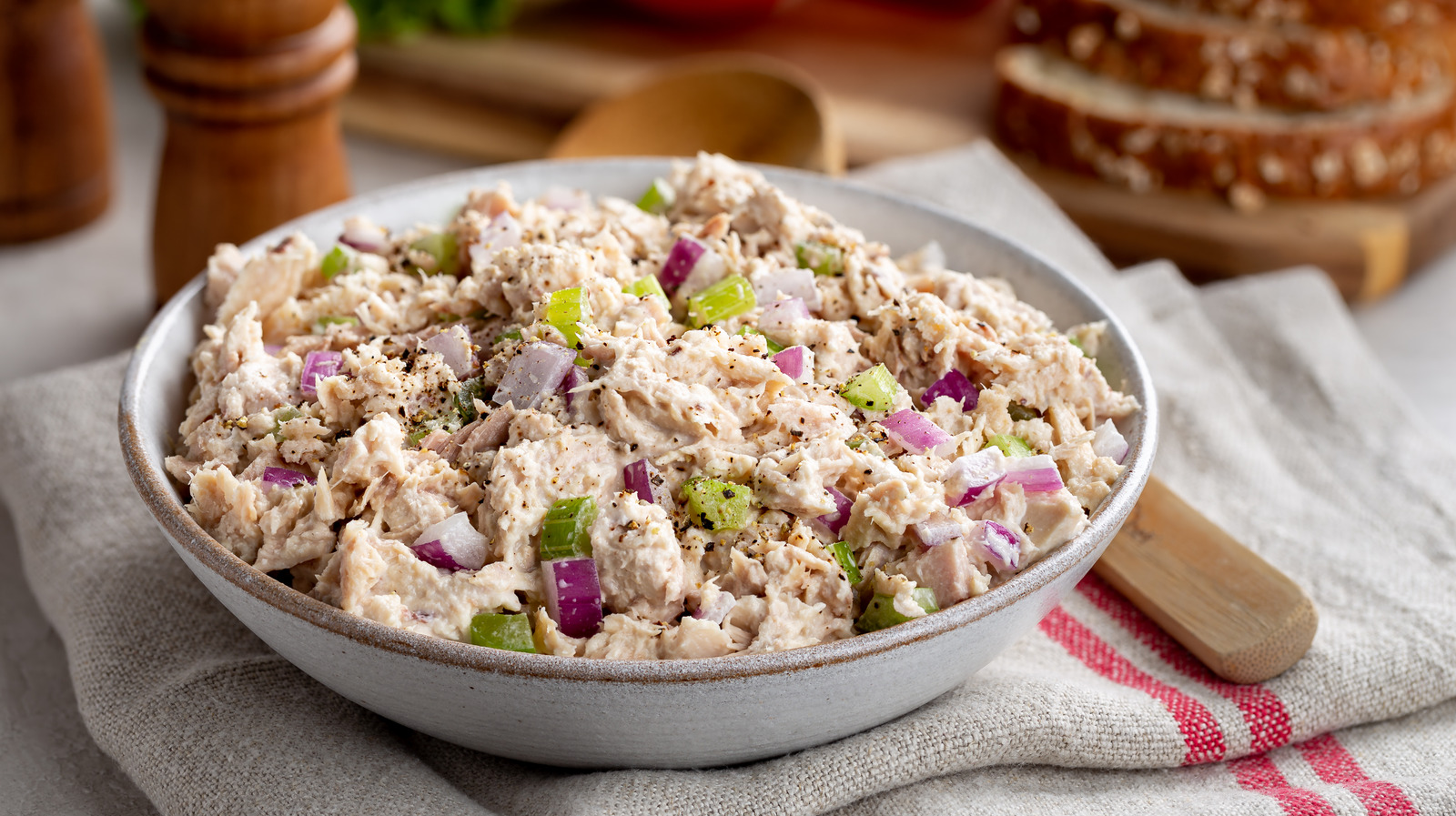 For Mayo-Free Tuna Salad, Use Creamy Hummus
