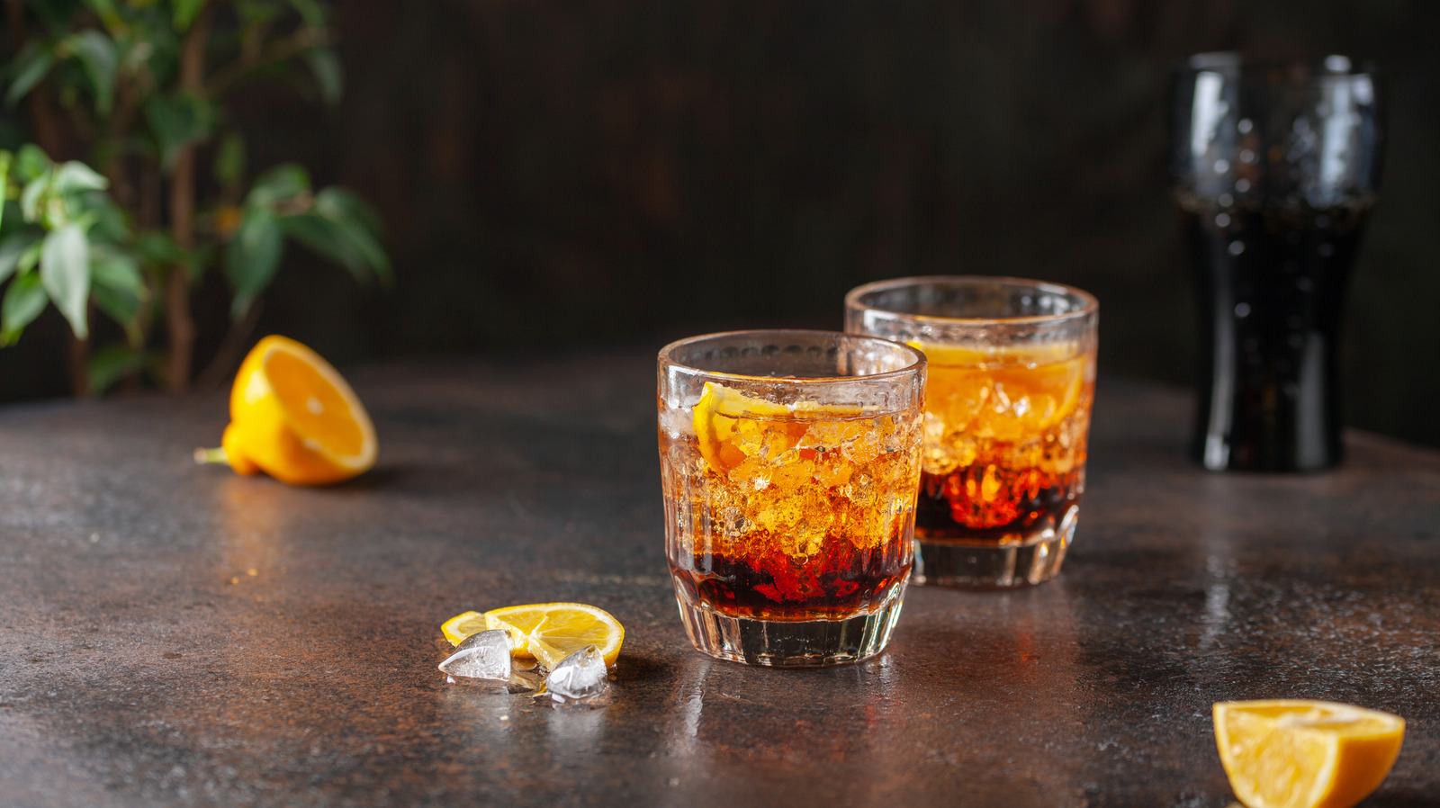 Mix Up A Kalimotxo Cocktail With Just 3 Ingredients