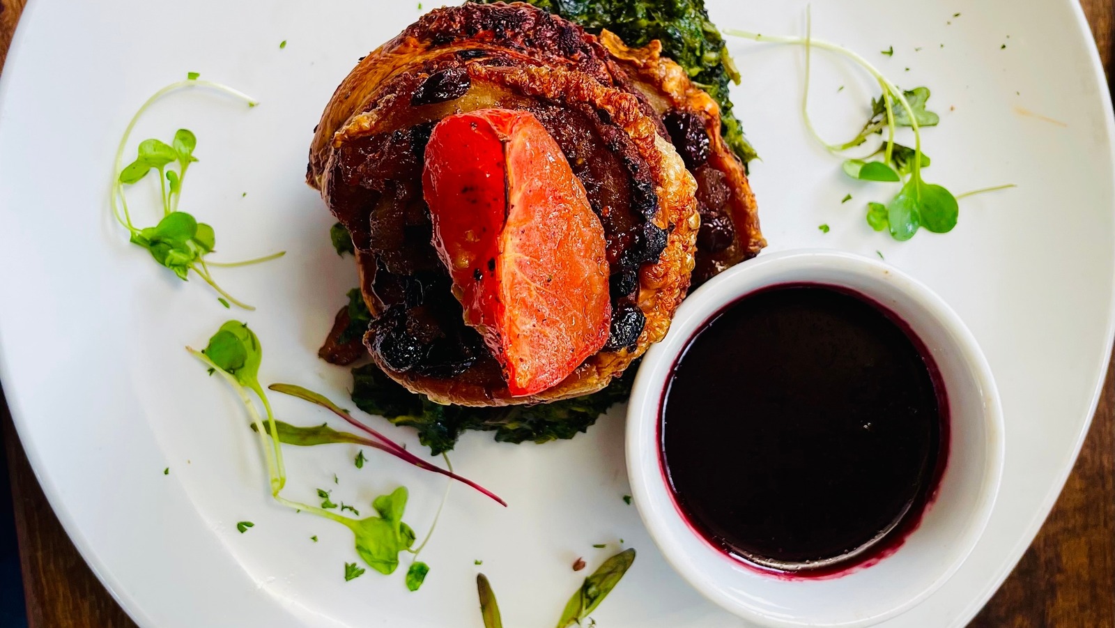 The Best And Worst Wines To Use For A Reduction Sauce