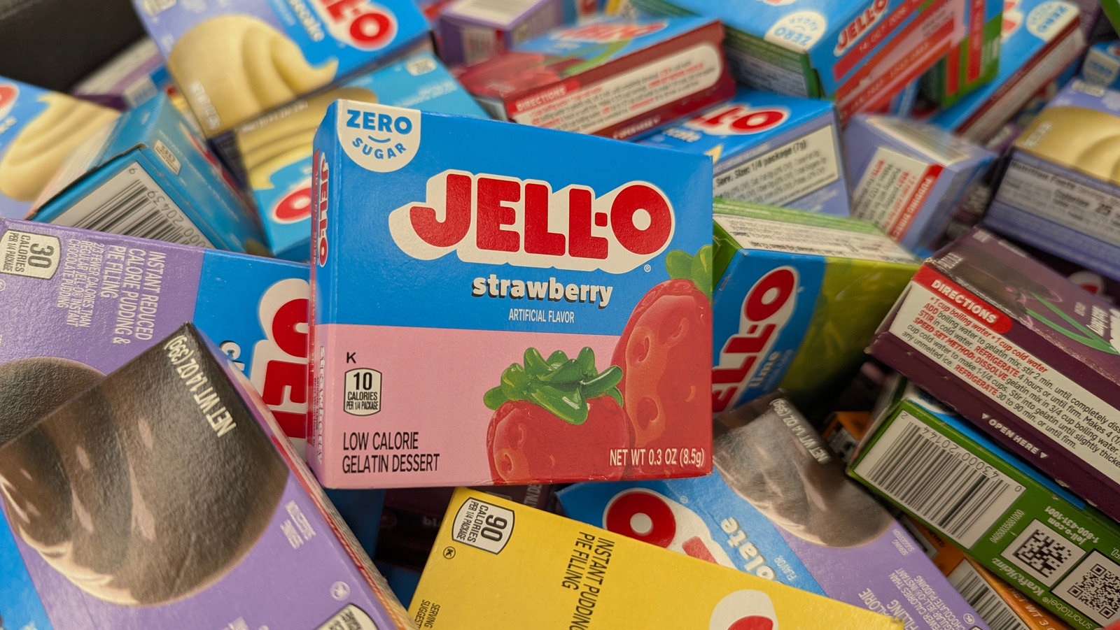The Common '50s Jell-O Dish That's No Longer On Menus