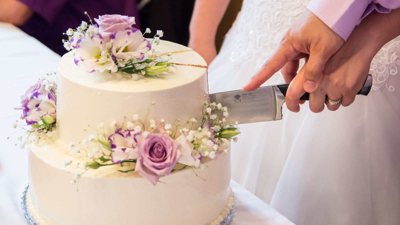 The Easiest Way To Hold Edible Flowers In Place On A Cake