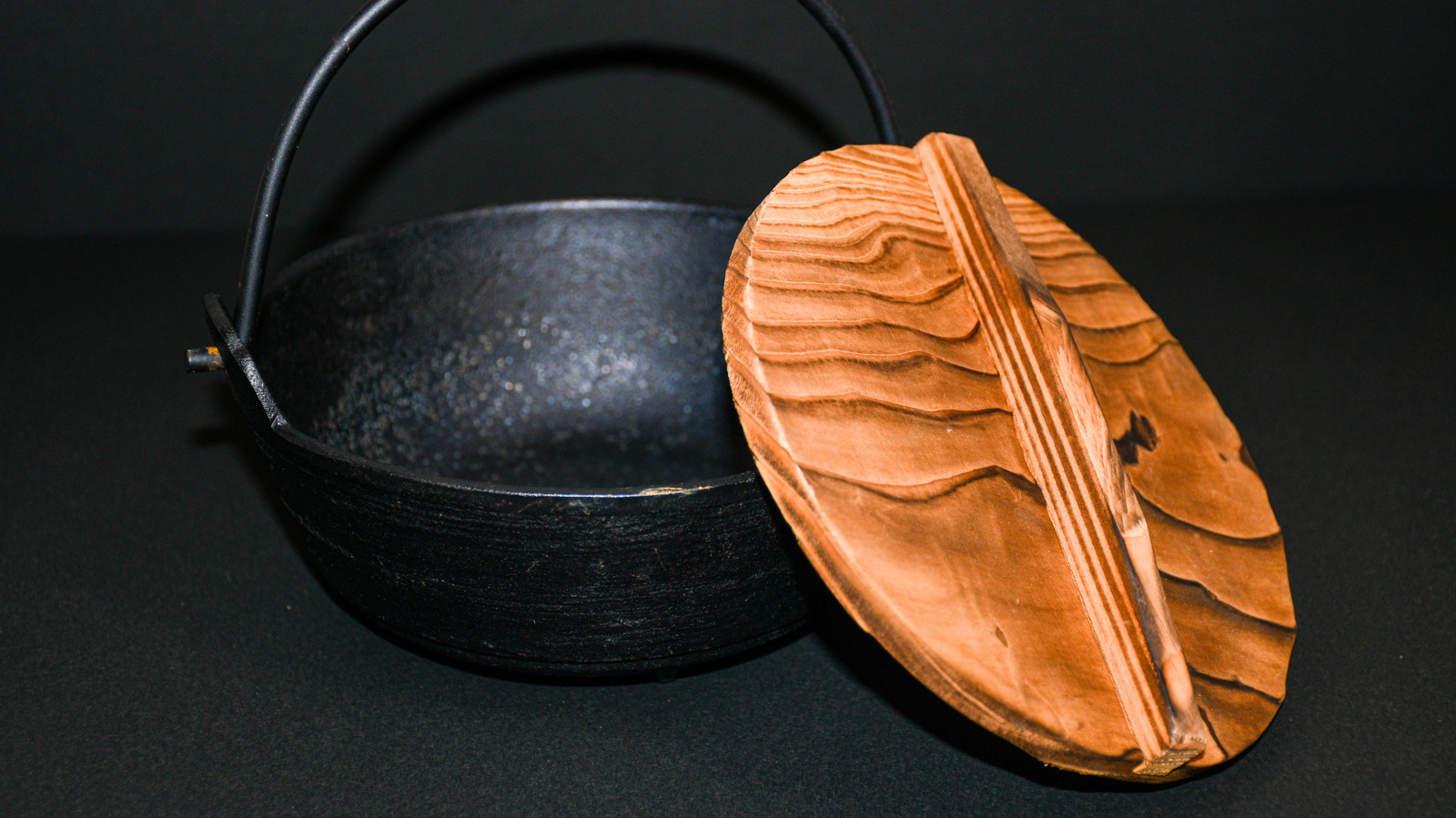 An Otoshibuta Is The Key To Flavorful Simmering