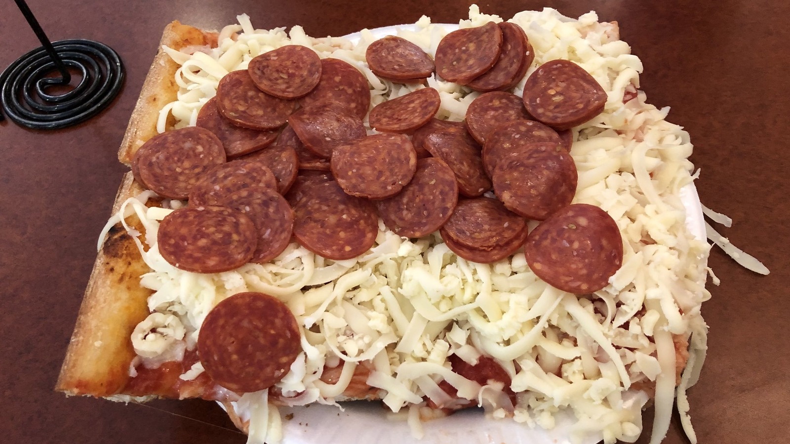 The Pennsylvania Pizza Shop That Serves Its Slices With Heaps Of Cold Cheese