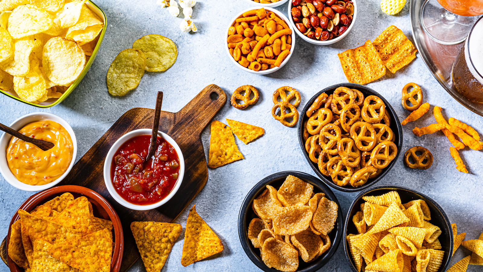The Tastiest Type Of Snack To Pair With Paloma Cocktails