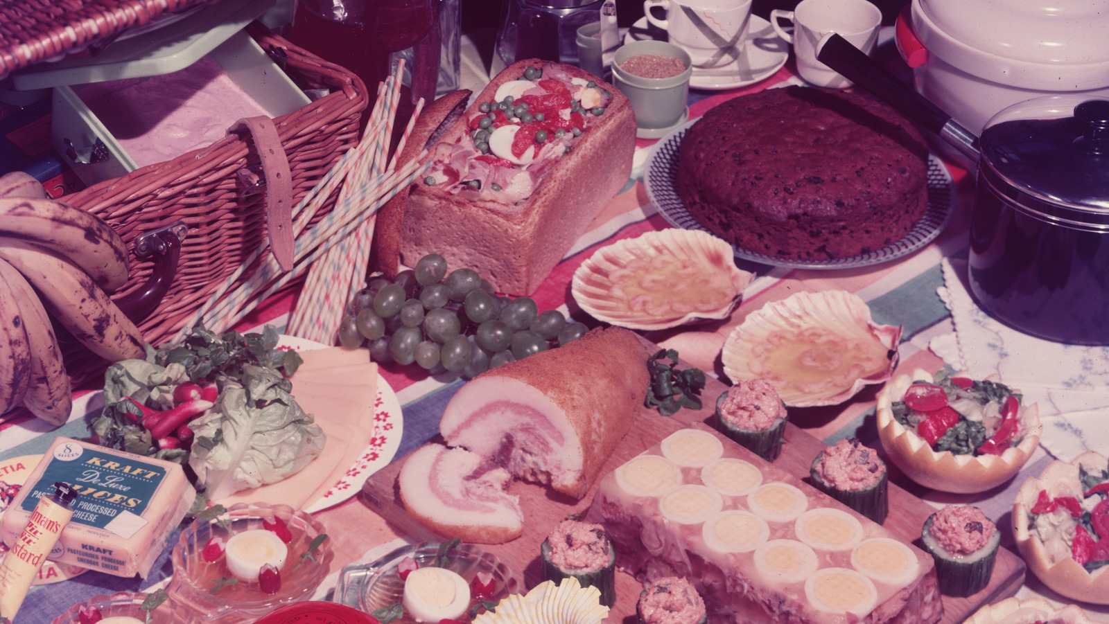 This Common Fast Food Item Was Eaten Cold At Picnics During The 1950s