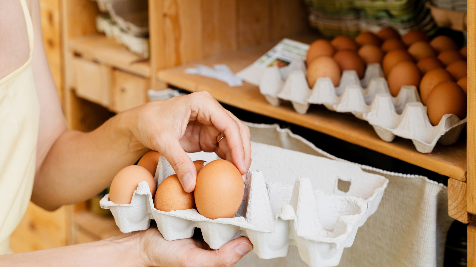 What It Means When An Egg Has A Wrinkled Shell — And When It's Actually ...