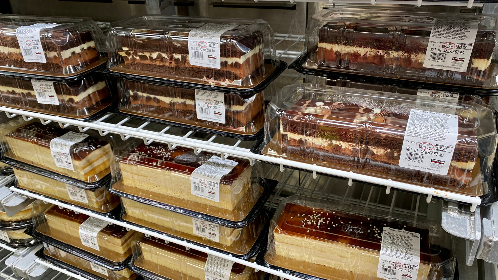 you-re-better-off-leaving-one-costco-dessert-in-the-bakery