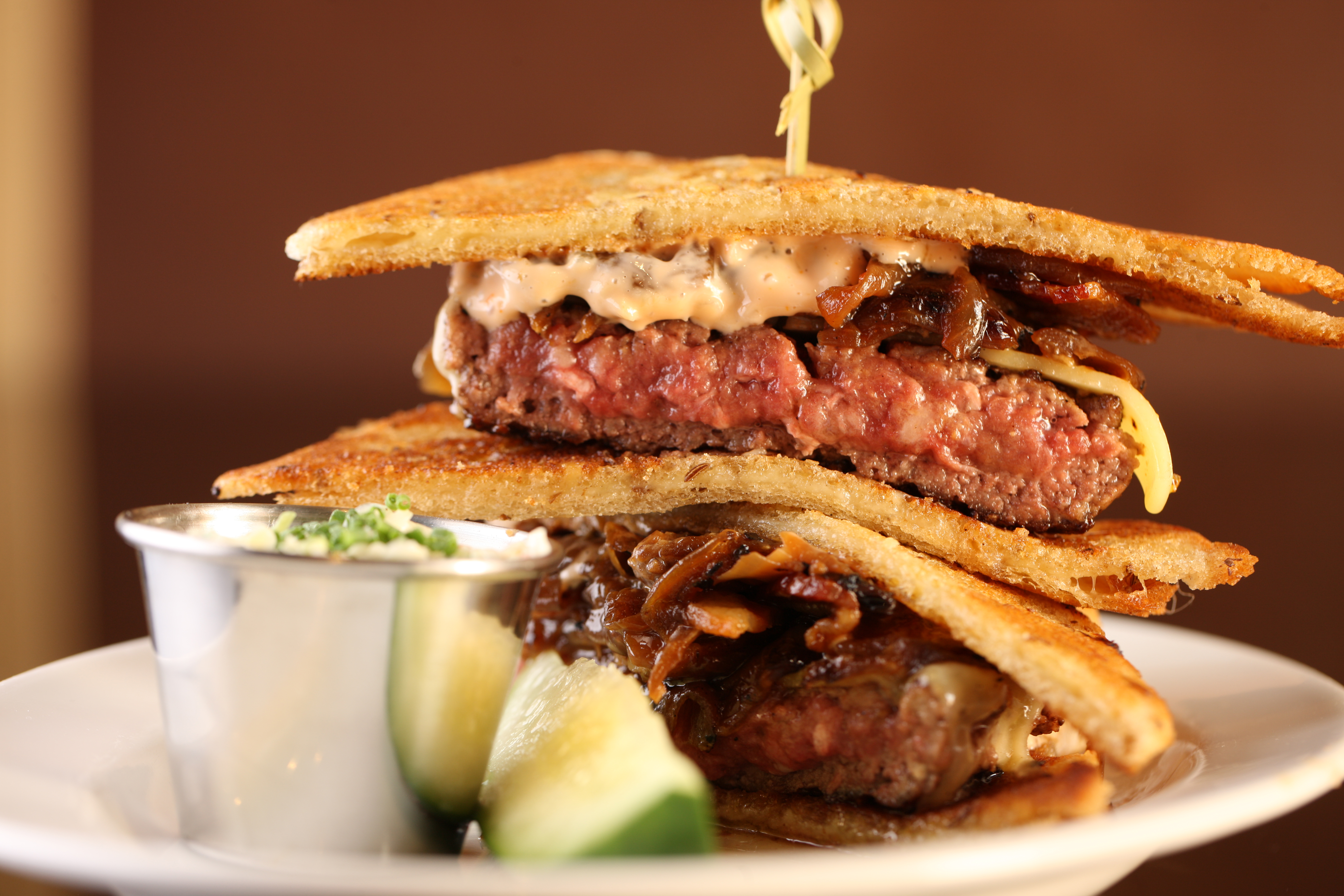 The GO Burger UltiMelt - Food Republic