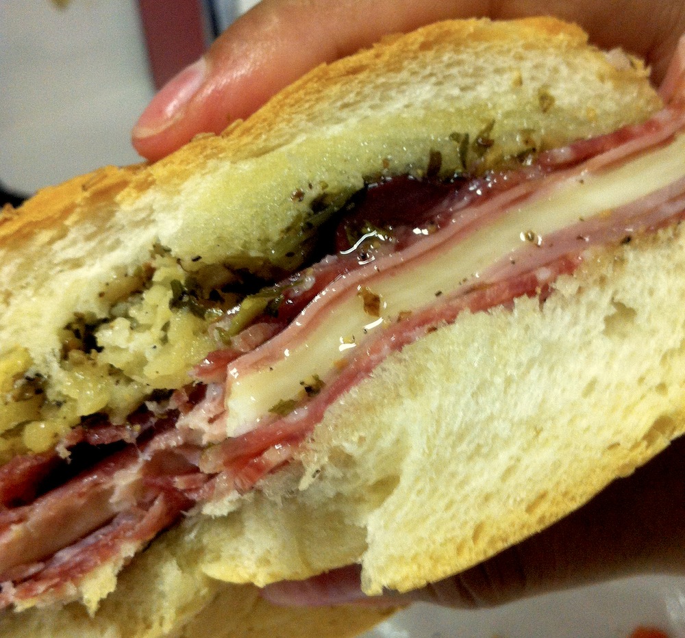 Delayed Sandwich Reaction: Muffalettas - Food Republic