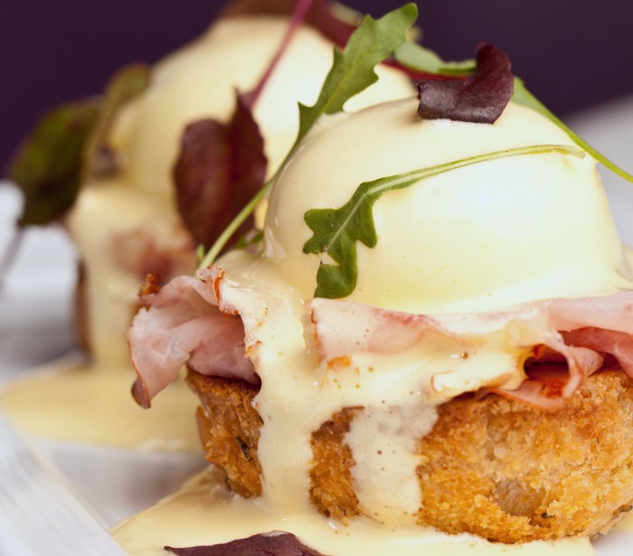 Classic Canadian Bacon Eggs Benedict Recipe - Food Republic