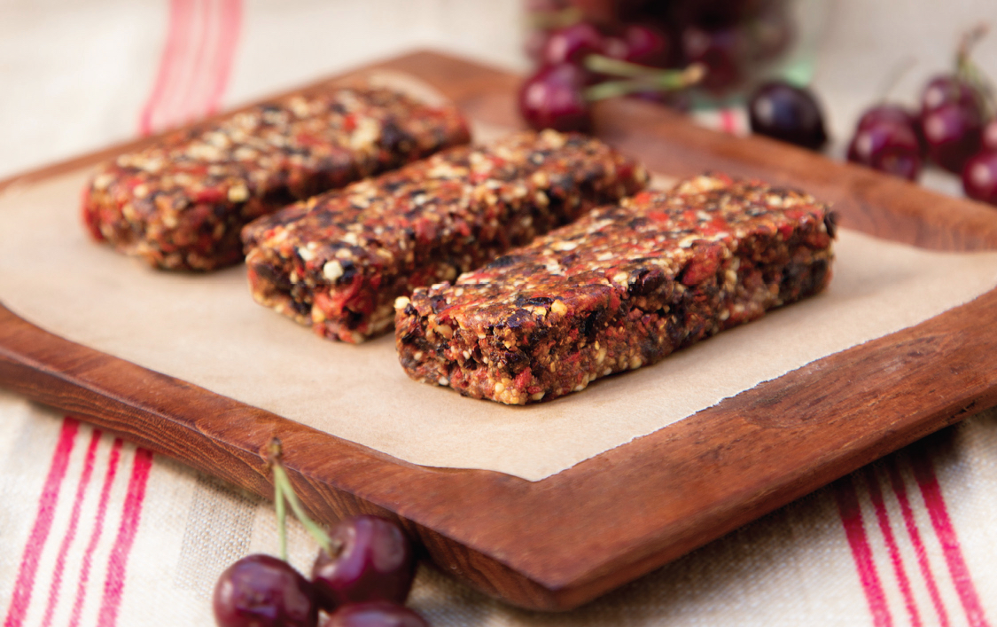 Superfood Snack: Chocolate Cherry Goji Bars - Food Republic