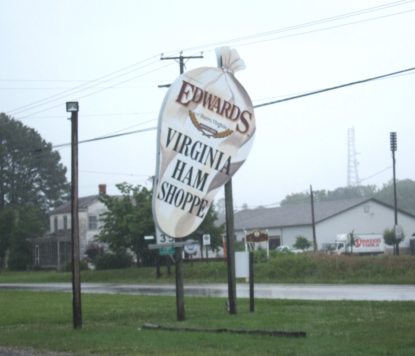 Sam Edwards Makes Virginia Hams On Par With The Priciest Pork Of Europe ...