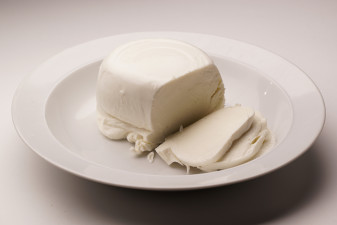 12 Types Of Mozzarella To Know, Love and Melt - Food Republic