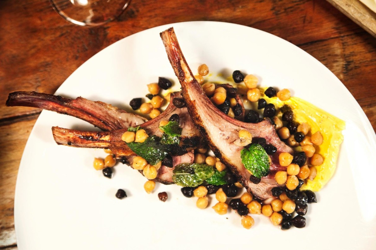 I Survived A 10-Hour, 40-Course Abruzzese Feast - Food Republic