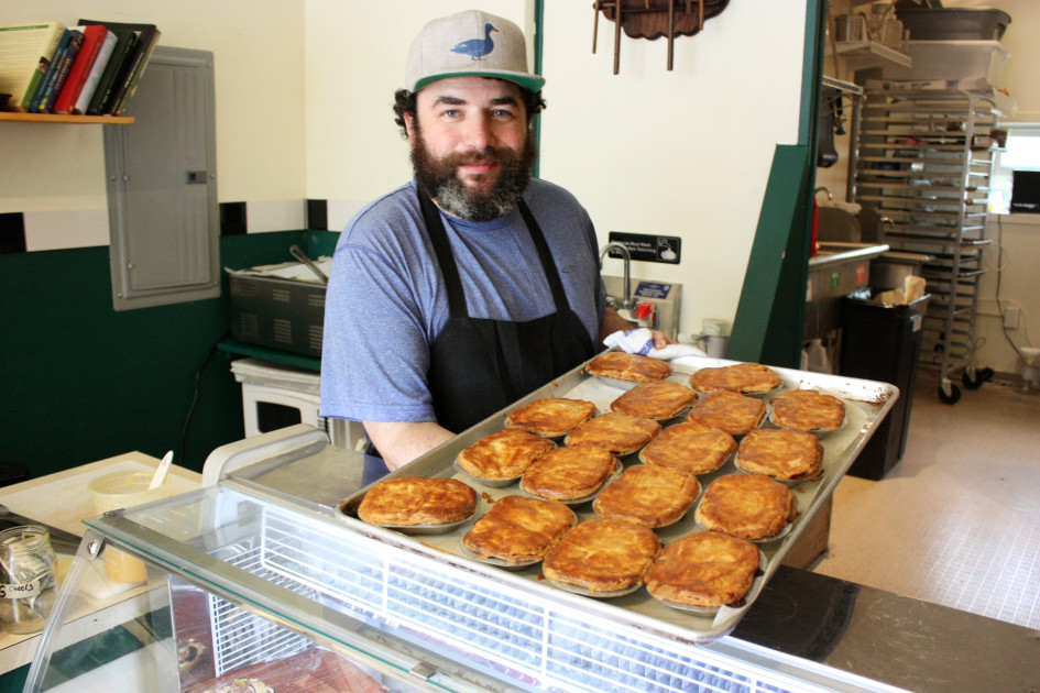 Eel Communication: Sam Jacobson Brings Proper British Pie And Mash To ...