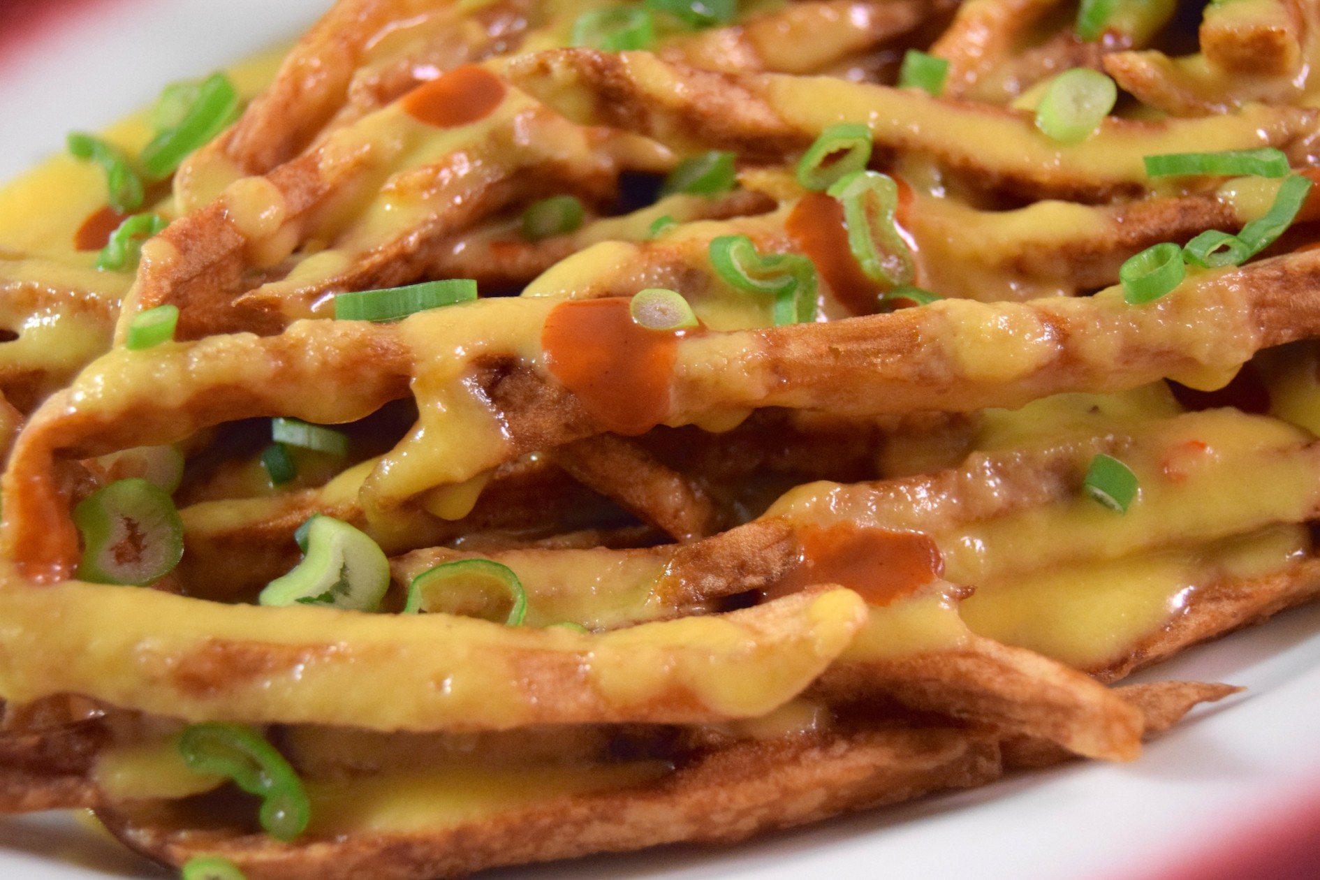 How To Make Great Cheese Fries Two Different Ways - Food Republic