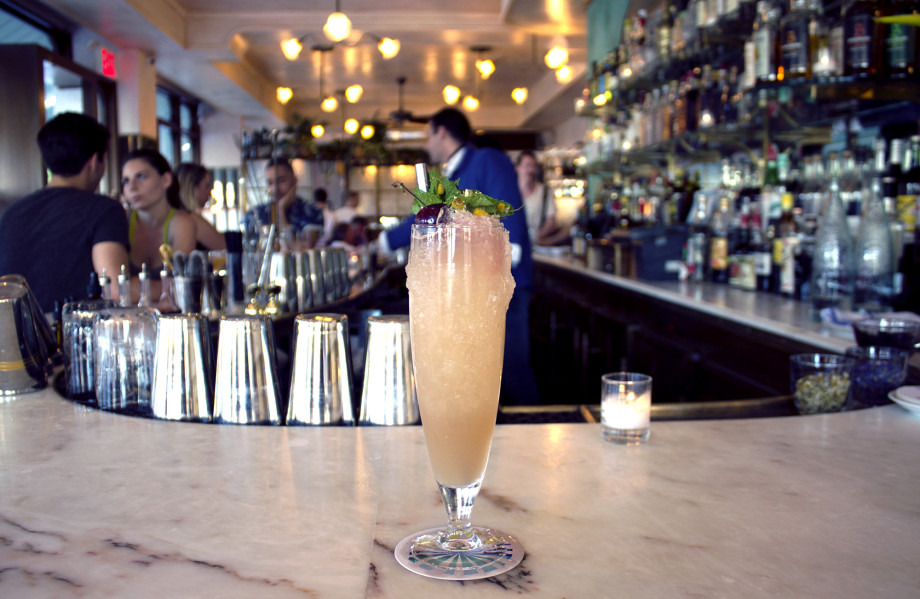 How To Use Pastis In Cocktails: We Talk With An Expert - Food Republic