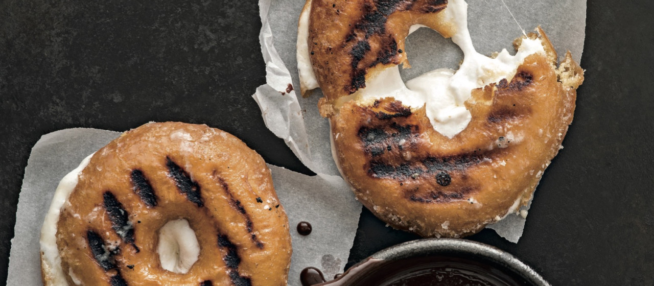 Make These Ooey, Gooey Grilled S'Mores Doughnuts - Food Republic