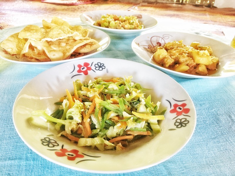 Burmese Food Primer: Essential Dishes To Eat In Myanmar