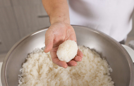 How To Easily Make Maki At Home - Food Republic