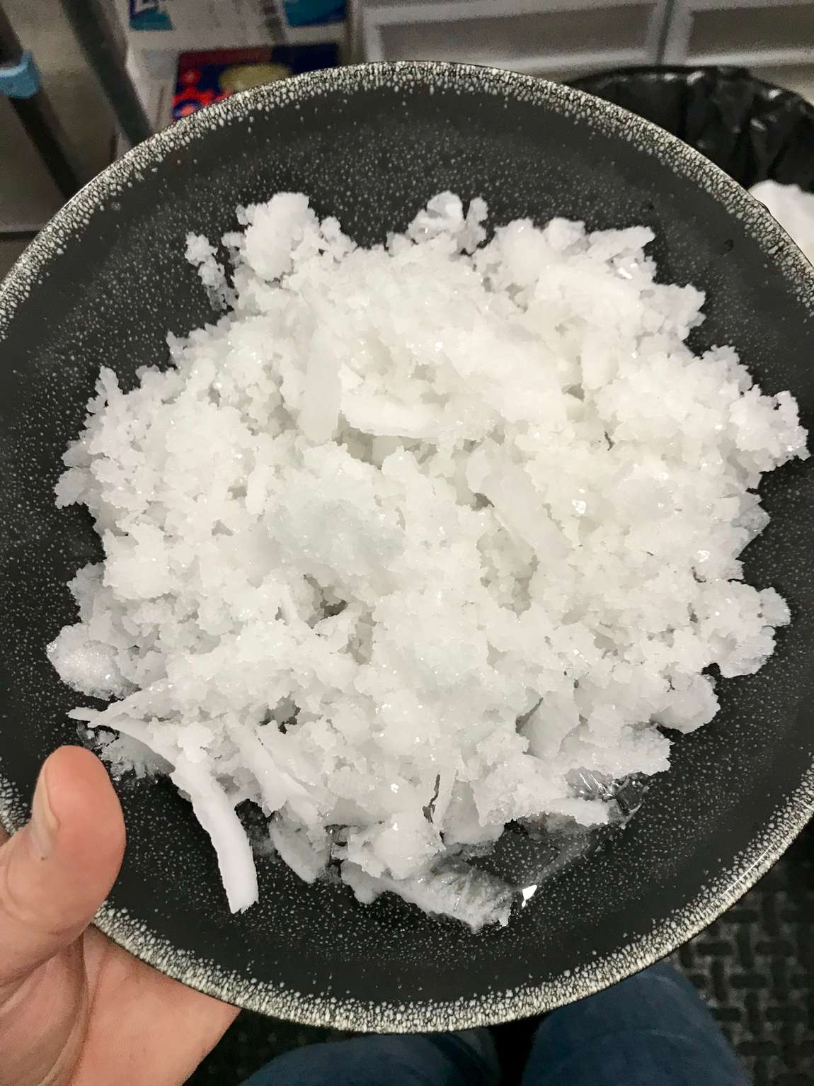 Weekend Project: How To Turn Cheap Salt Into Fancy Flaky Salt Crystals