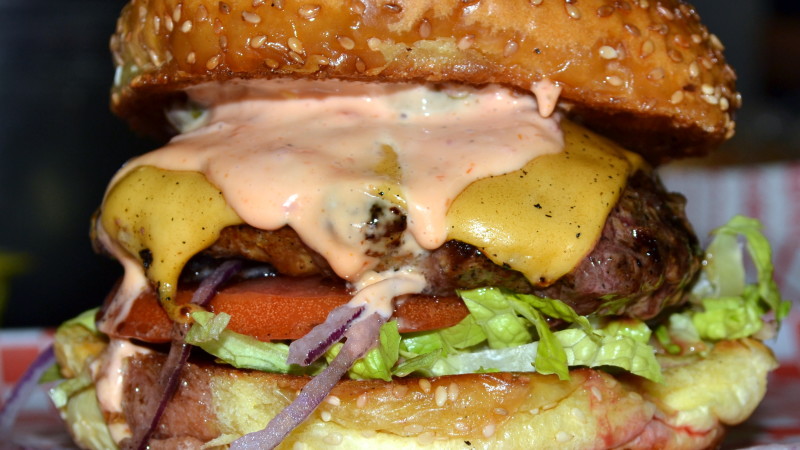 The Burger Lab's Upside-Down Burger Eating Guide, Explained